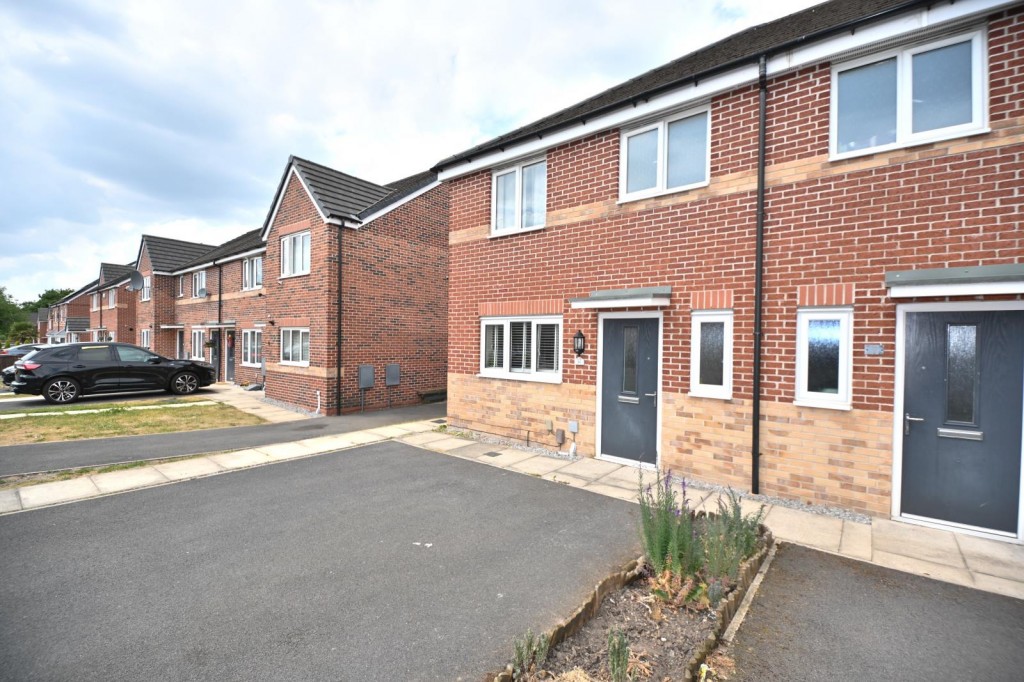 Rowan Tree Road, OLDHAM, Lancashire, OL8 3LG, 3 bedroom, House - Semi ...